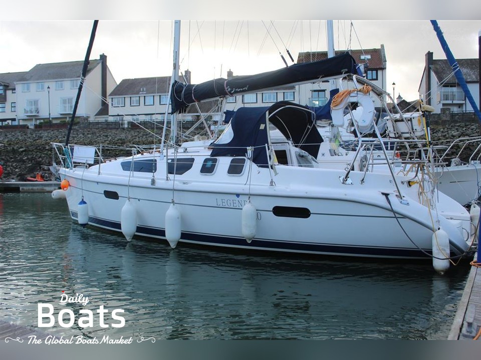 2001 Hunter Legend 320 for sale. View price, photos and Buy 2001 Hunter ...