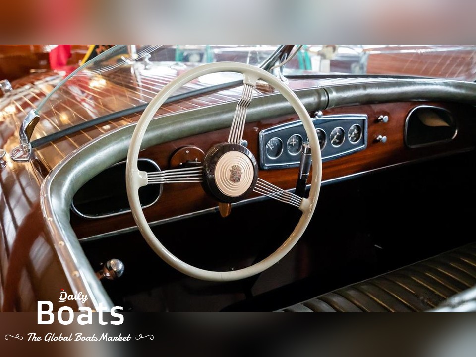 1936 Minett Sheilds Classic Triple Cockpit Runabout for sale. View ...