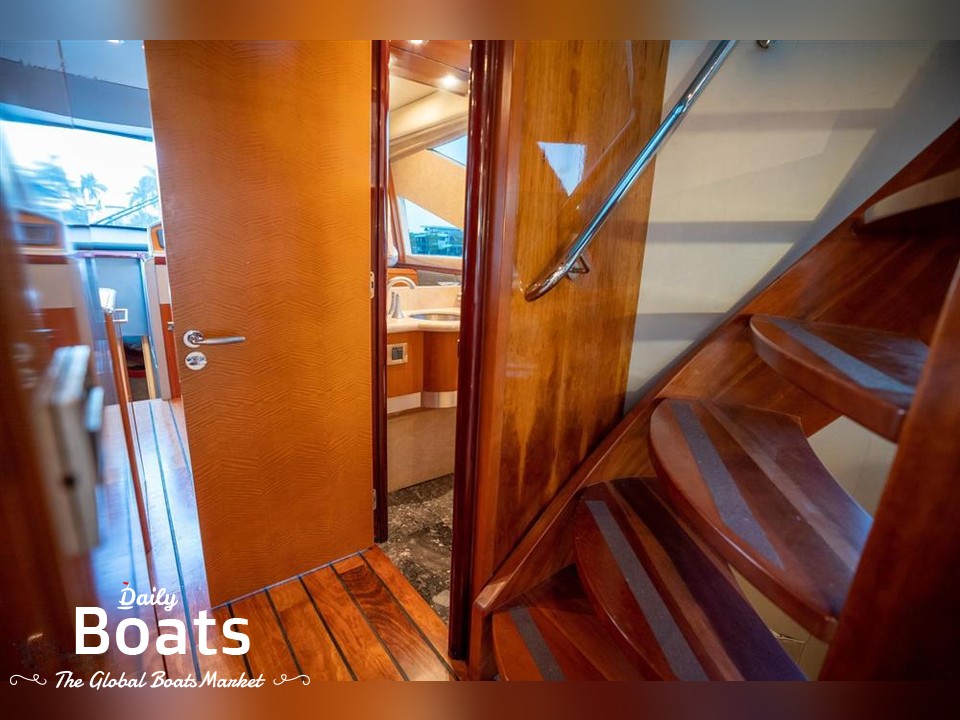 2006 Lazzara Yachts 74 for sale. View price, photos and Buy 2006 ...