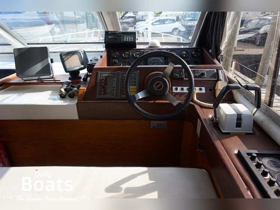 1981 Princess 412 for sale. View price, photos and Buy 1981 Princess ...