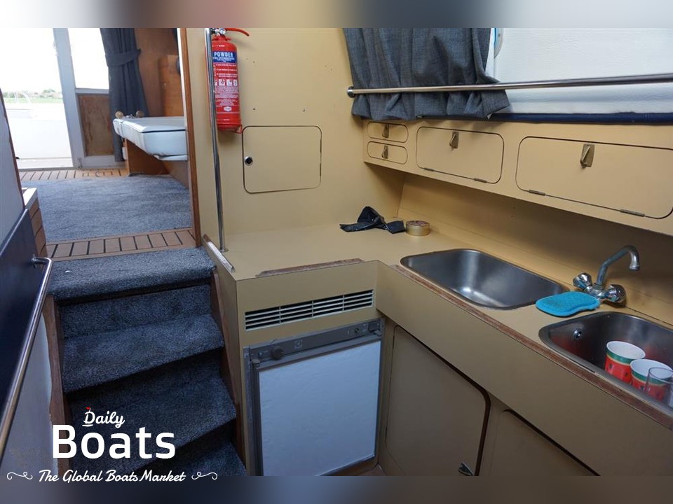 1981 Princess 412 for sale. View price, photos and Buy 1981 Princess ...