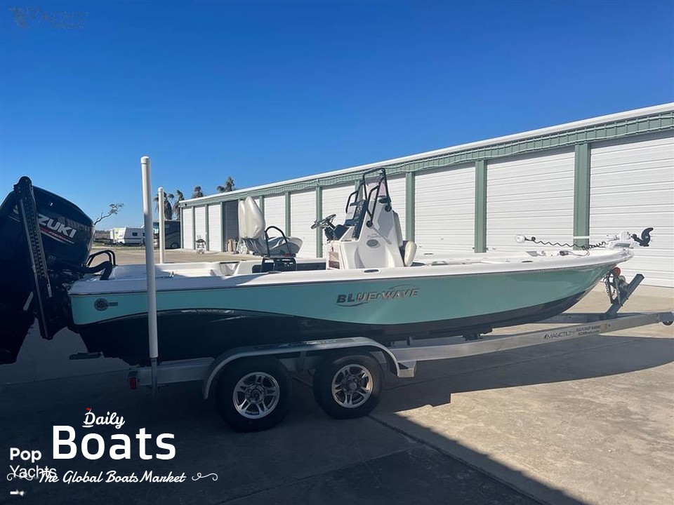 2018 Blue Wave Boats 2300 Pure Bay for sale. View price, photos and Buy ...