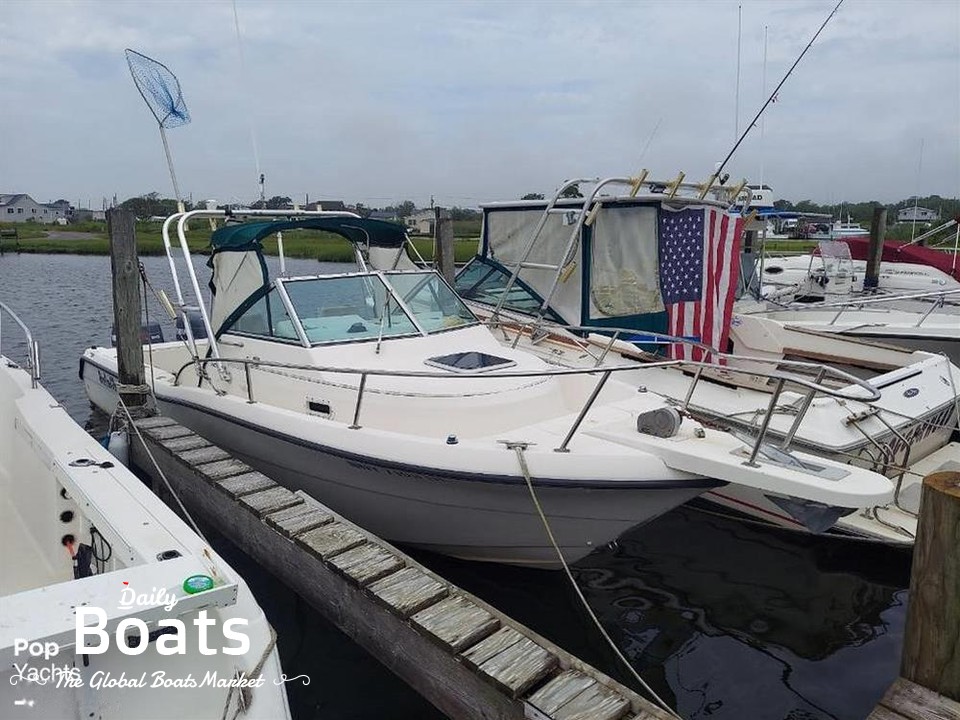 1996 Pursuit 2470 for sale. View price, photos and Buy 1996 Pursuit ...