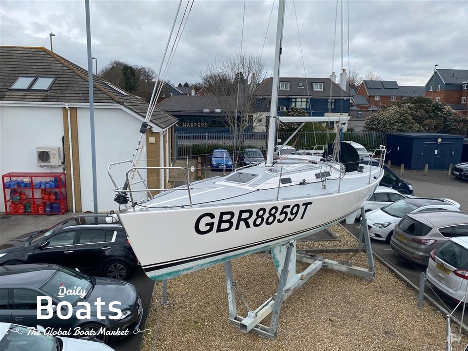 2000 J Boats J105 for sale. View price, photos and Buy 2000 J Boats ...