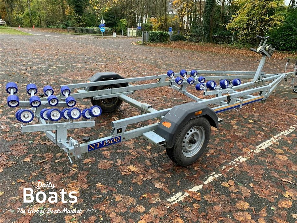 1980 Hunter Medina for sale. View price, photos and Buy 1980 Hunter ...