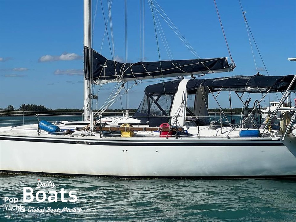 1985 Hunter 40 Legend for sale. View price, photos and Buy 1985 Hunter ...