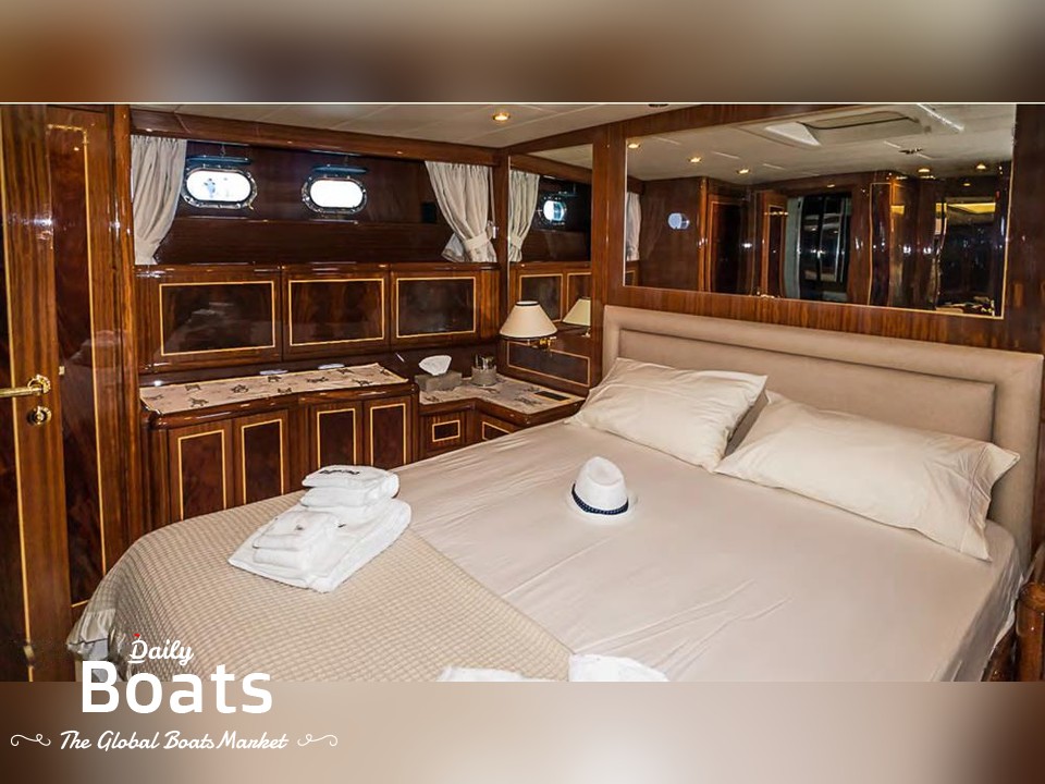 2010 Mangusta Yachts 80 for sale. View price, photos and Buy 2010 ...