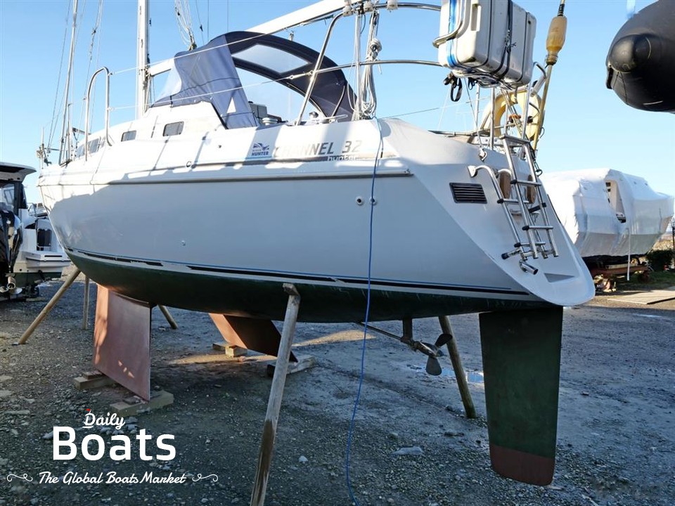 1991 Hunter Channel 32 for sale. View price, photos and Buy 1991 Hunter ...