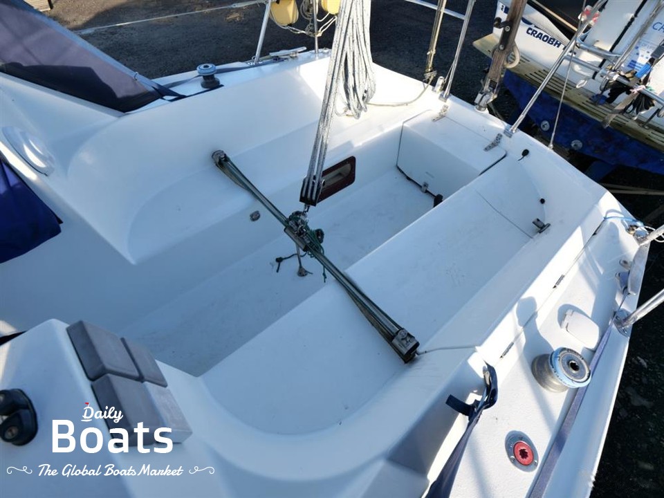 1991 Hunter Channel 32 for sale. View price, photos and Buy 1991 Hunter ...