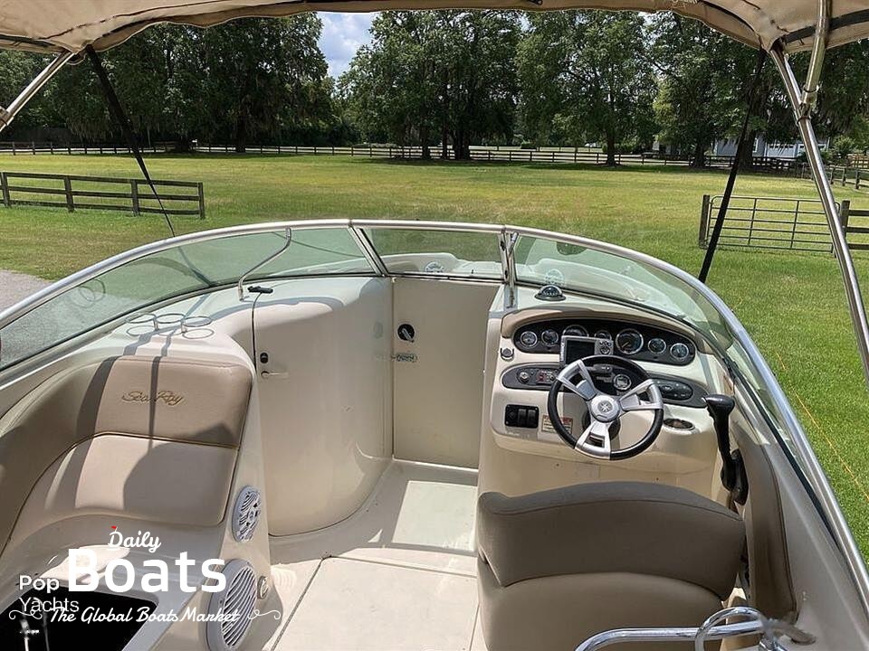 2001 Sea Ray Boats 240 Sundeck for sale. View price, photos and Buy ...