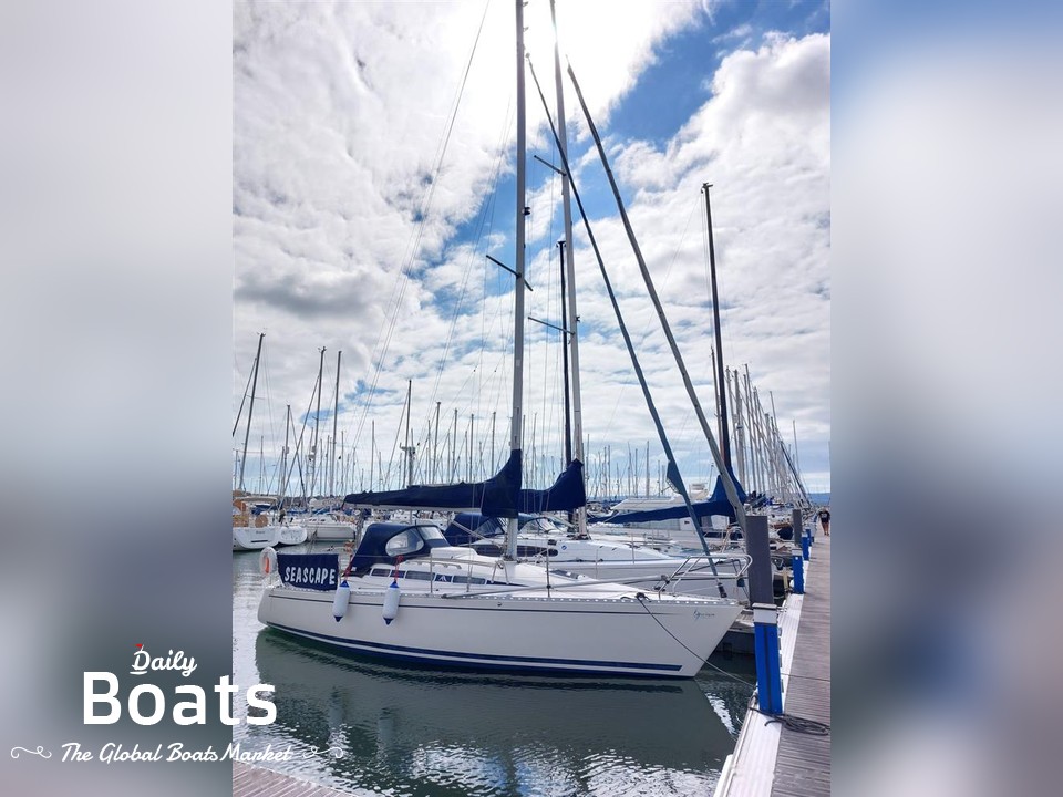 2001 Hanse Yachts 301 for sale. View price, photos and Buy 2001 Hanse ...