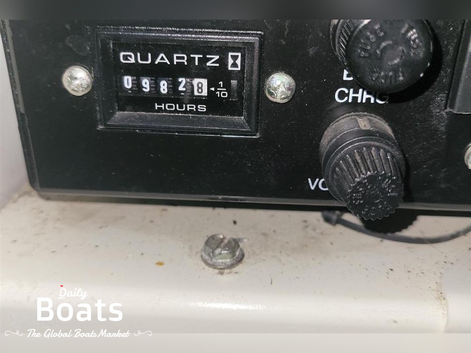2005 Carver Yachts 410 Cockpit Motor for sale. View price, photos and ...