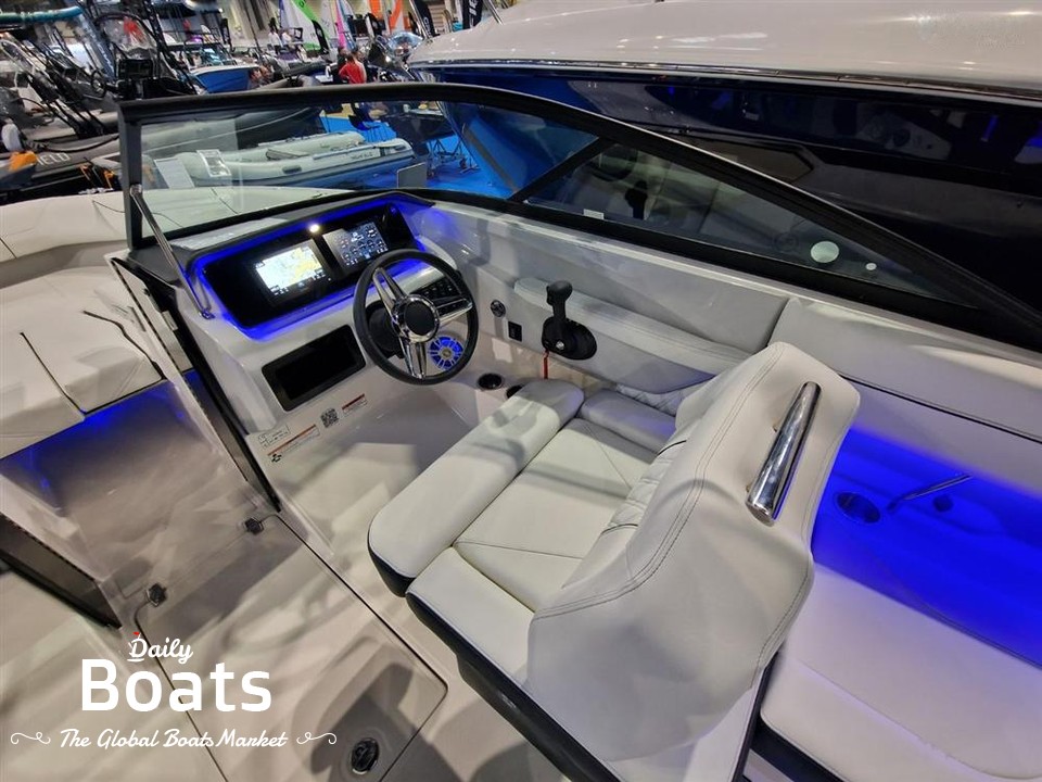 2023 Regal Boats Ls2 for sale. View price, photos and Buy 2023 Regal ...
