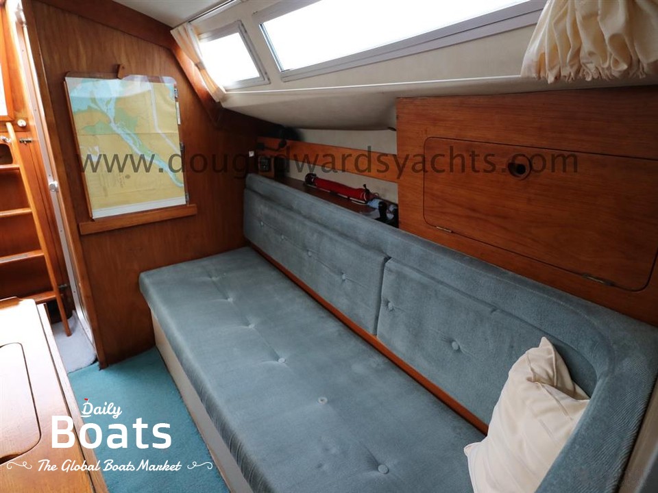 1982 Moody 27 for sale. View price, photos and Buy 1982 Moody 27 #403983