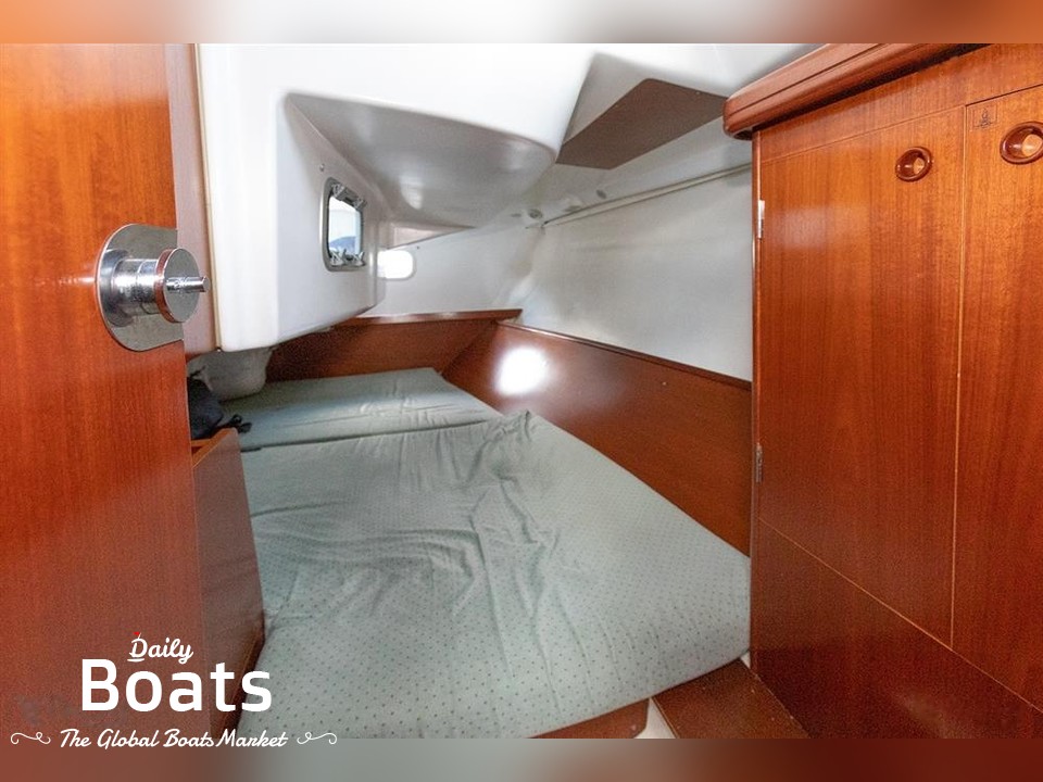 2001 Bénéteau Boats Oceanis 311 for sale. View price, photos and Buy ...