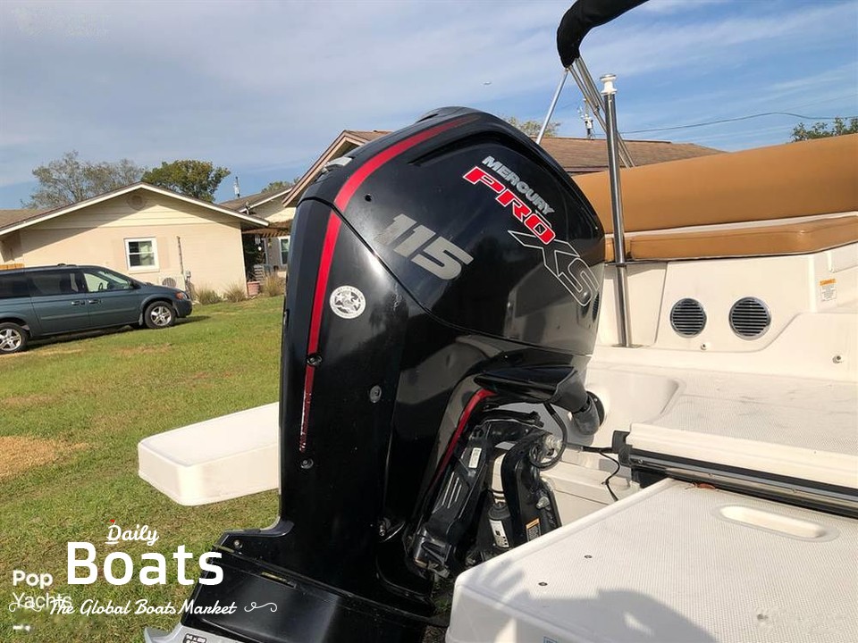 2019 Bayliner Boats Dx 2000 for sale. View price, photos and Buy 2019 ...