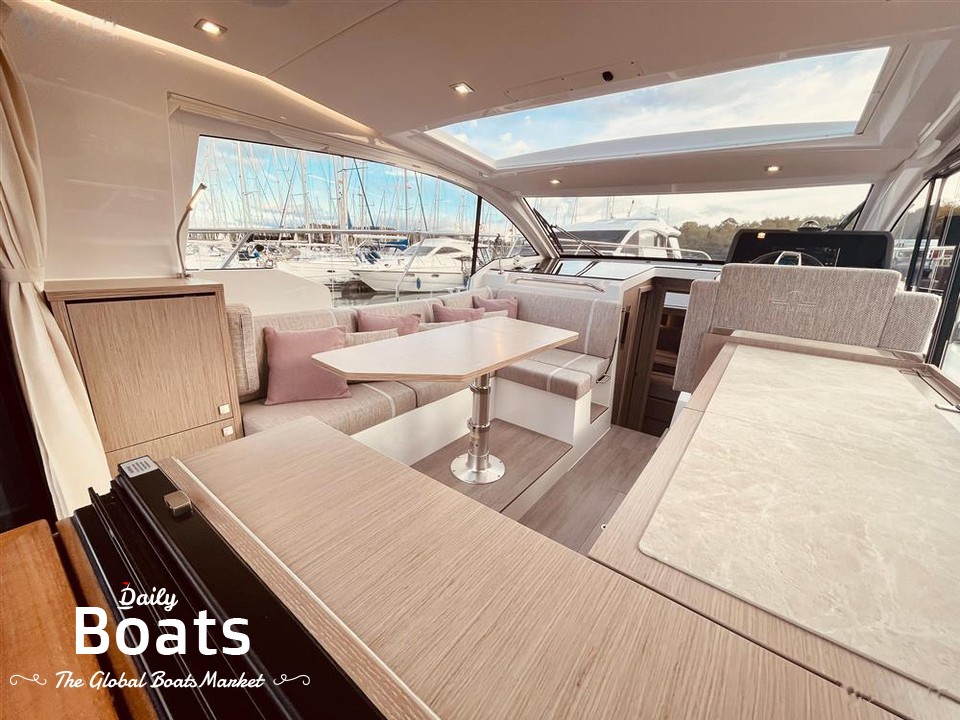 2022 Sealine C335 for sale. View price, photos and Buy 2022 Sealine ...