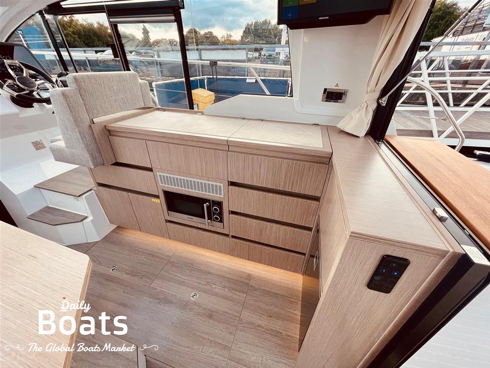 2022 Sealine C335 for sale. View price, photos and Buy 2022 Sealine ...