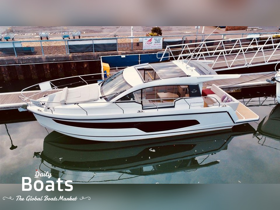 2022 Sealine C335 for sale. View price, photos and Buy 2022 Sealine ...