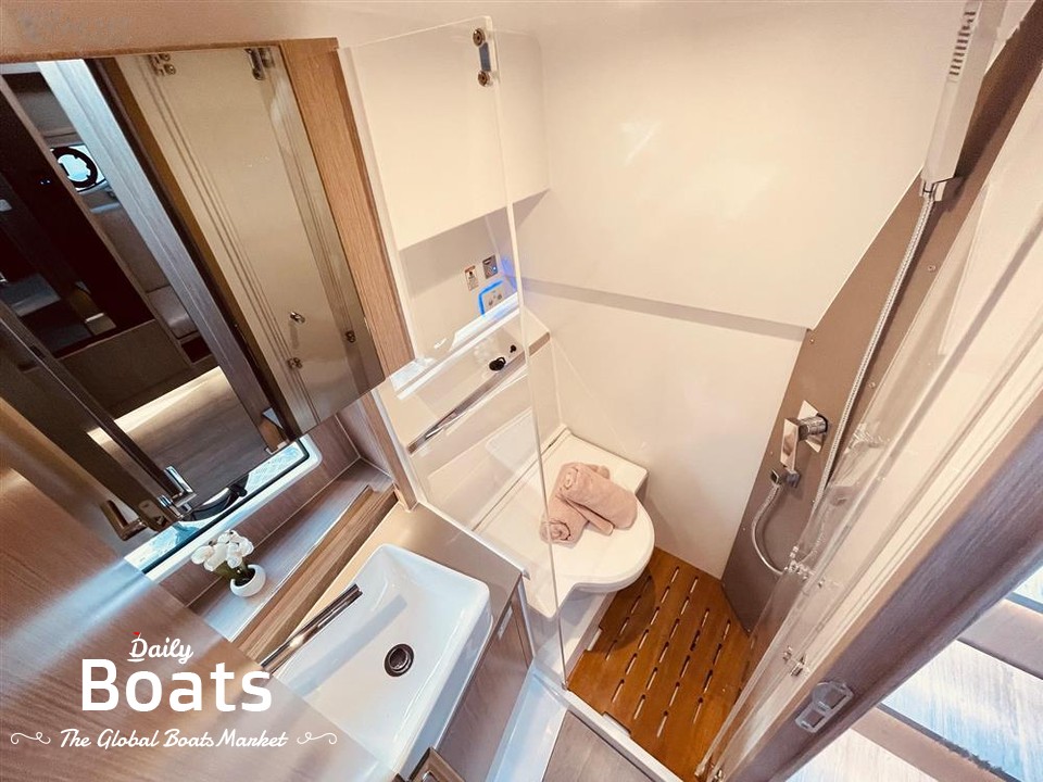 2022 Sealine C335 for sale. View price, photos and Buy 2022 Sealine ...