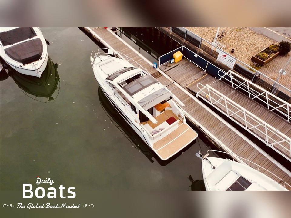 2022 Sealine C335 for sale. View price, photos and Buy 2022 Sealine ...