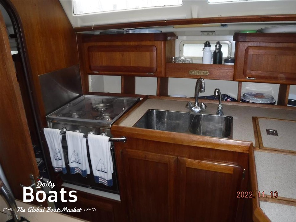 1994 Hunter 37.5 for sale. View price, photos and Buy 1994 Hunter 37.5 ...