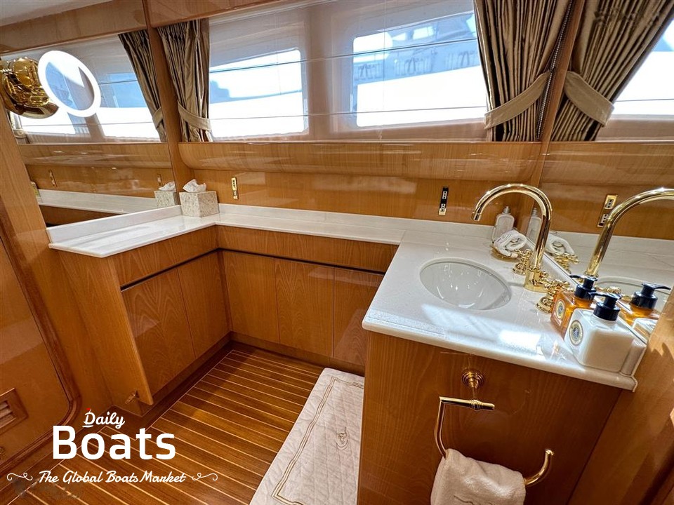 1986 Motor Yacht 38M Nicolini for sale. View price, photos and Buy 1986 ...