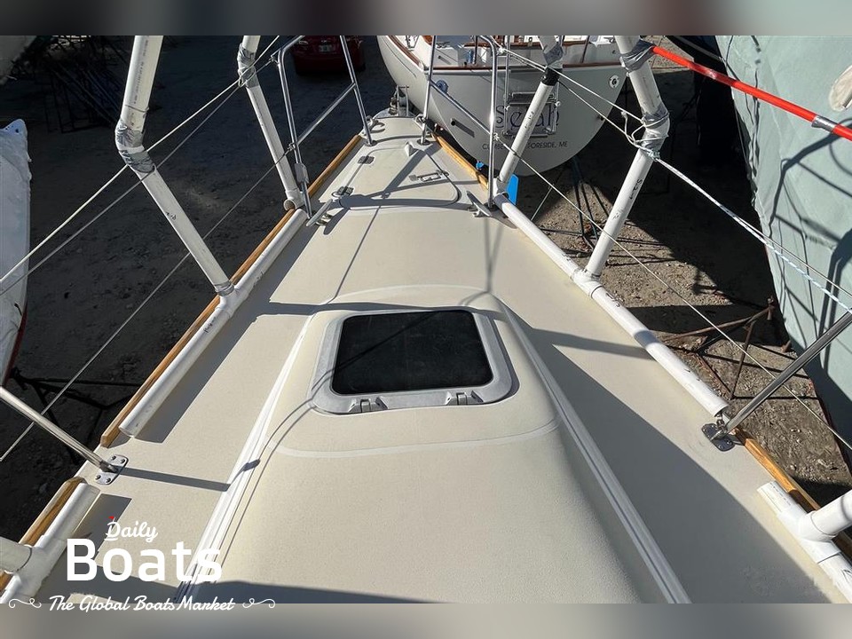 1987 Pearson 31 for sale. View price, photos and Buy 1987 Pearson 31 ...