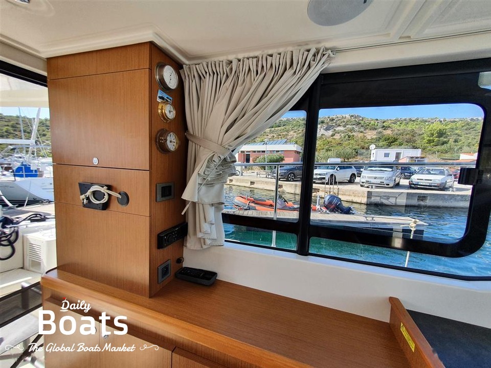 2020 Bénéteau Boats Swift Trawler 35 for sale. View price, photos and Buy 2020 Bénéteau Boats ...