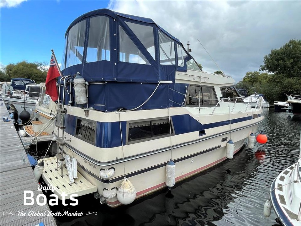 1984 Birchwood Boats 31 Commodore for sale. View price, photos and Buy ...