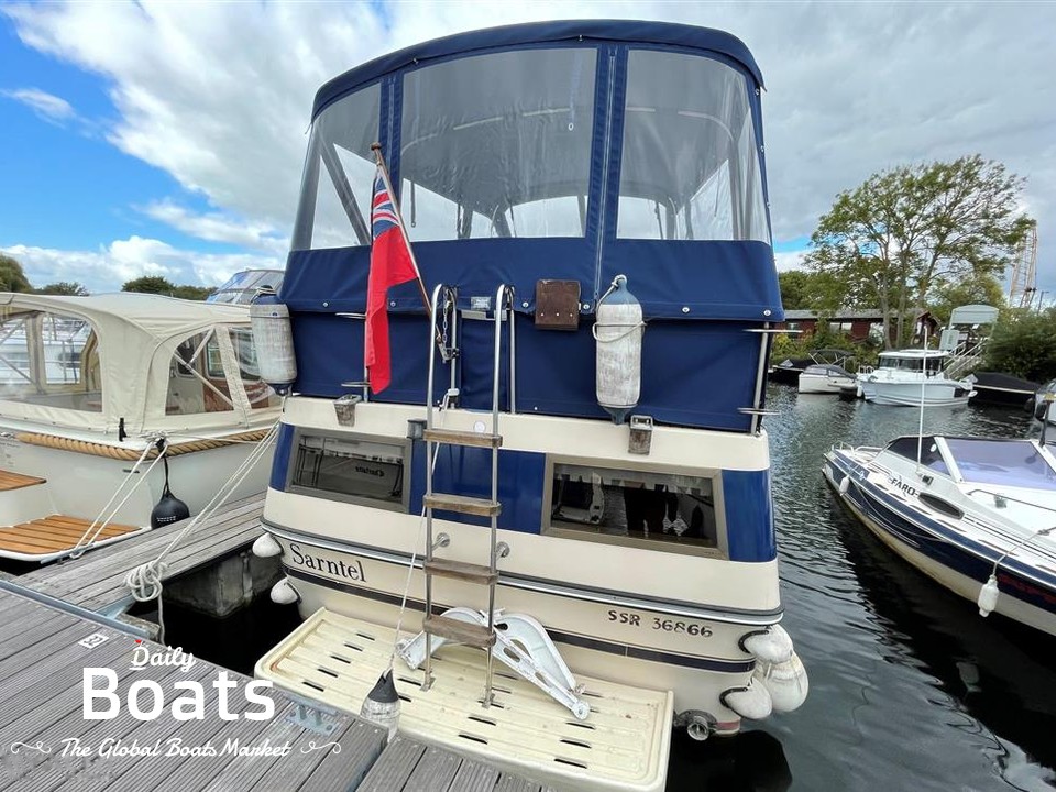 1984 Birchwood Boats 31 Commodore à vendre. Voir le prix, les photos et ...