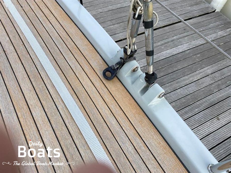 2011 Solaris One 44 for sale. View price, photos and Buy 2011 Solaris ...