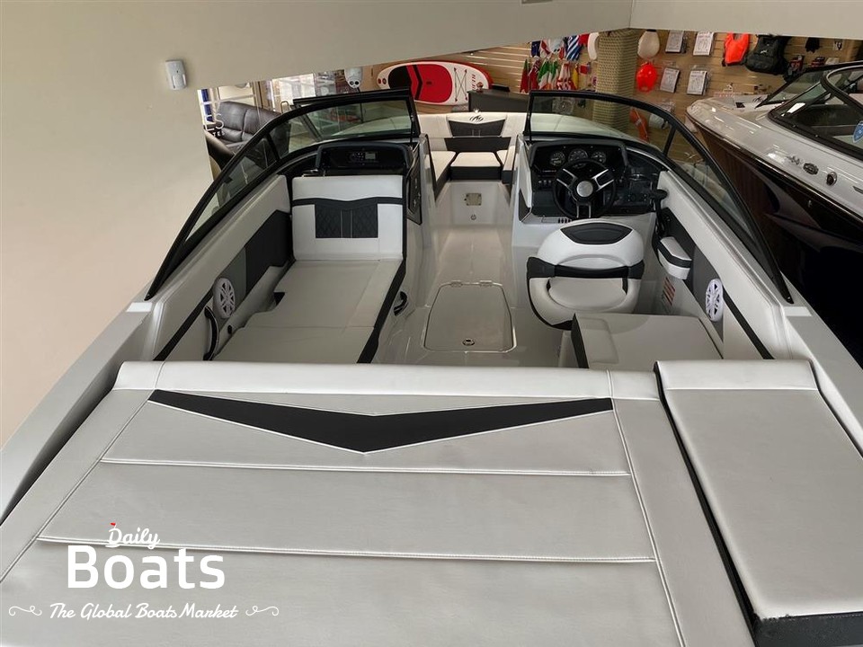 2022 Monterey 220 for sale. View price, photos and Buy 2022 Monterey ...