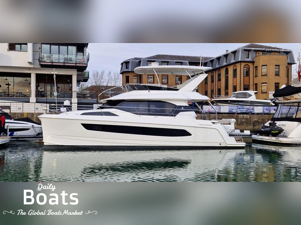 Yachts Aquila Power Catamarans for sale - Daily Boats