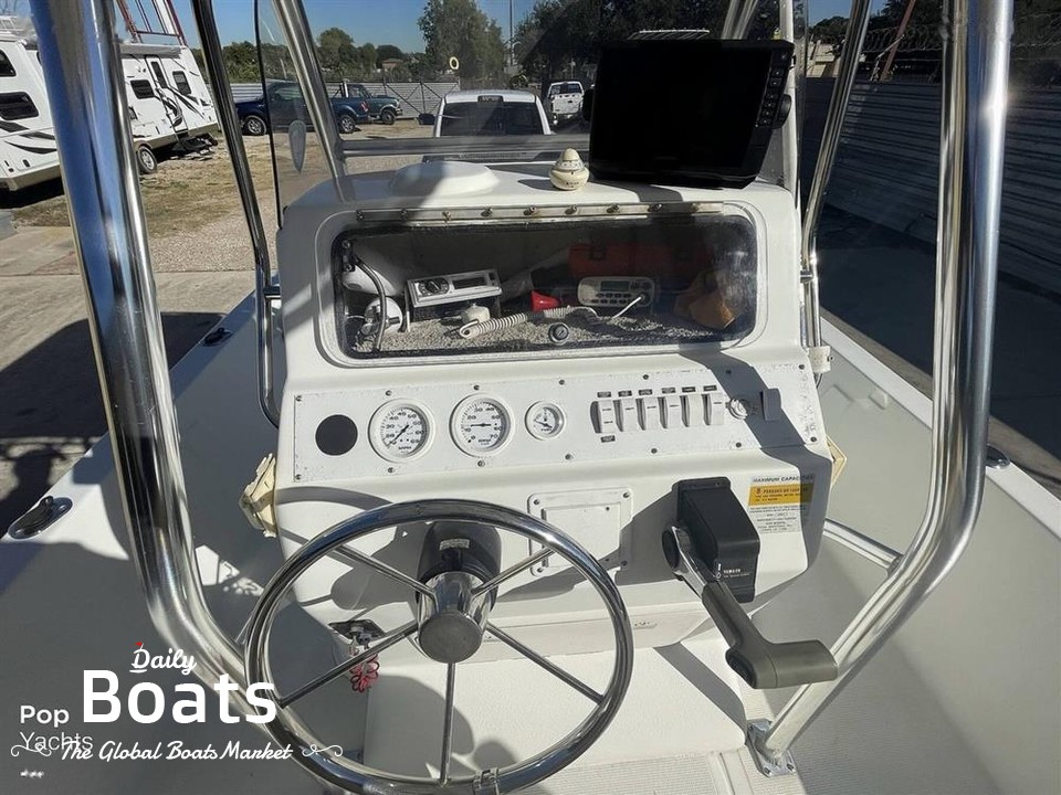 2004 Bay Stealth 2230 Center Console for sale. View price, photos and ...