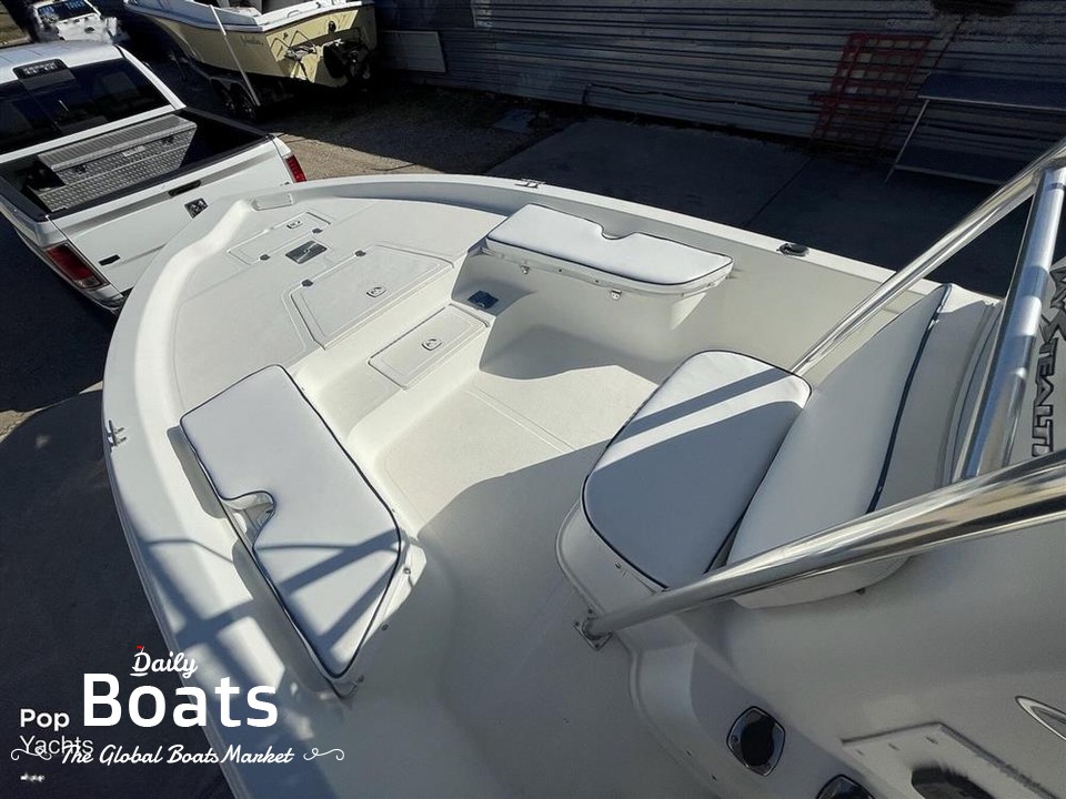 2004 Bay Stealth 2230 Center Console for sale. View price, photos and ...