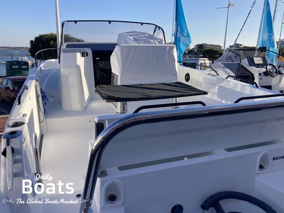 2023 Bénéteau Boats Flyer 9 Sundeck for sale. View price, photos and ...