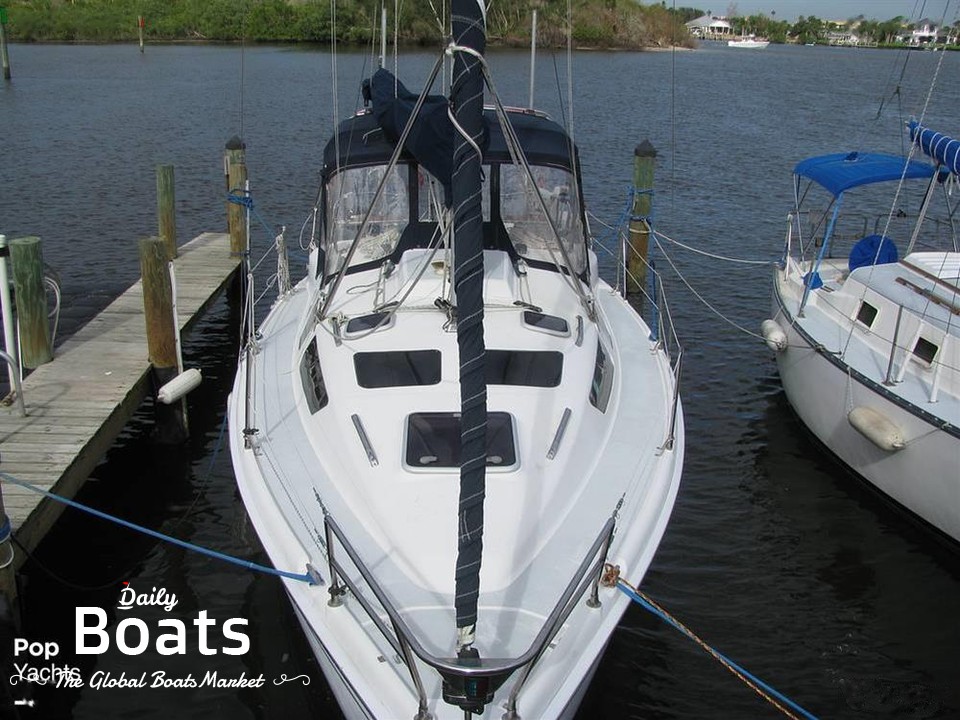 2002 Hunter 326 for sale. View price, photos and Buy 2002 Hunter 326 ...