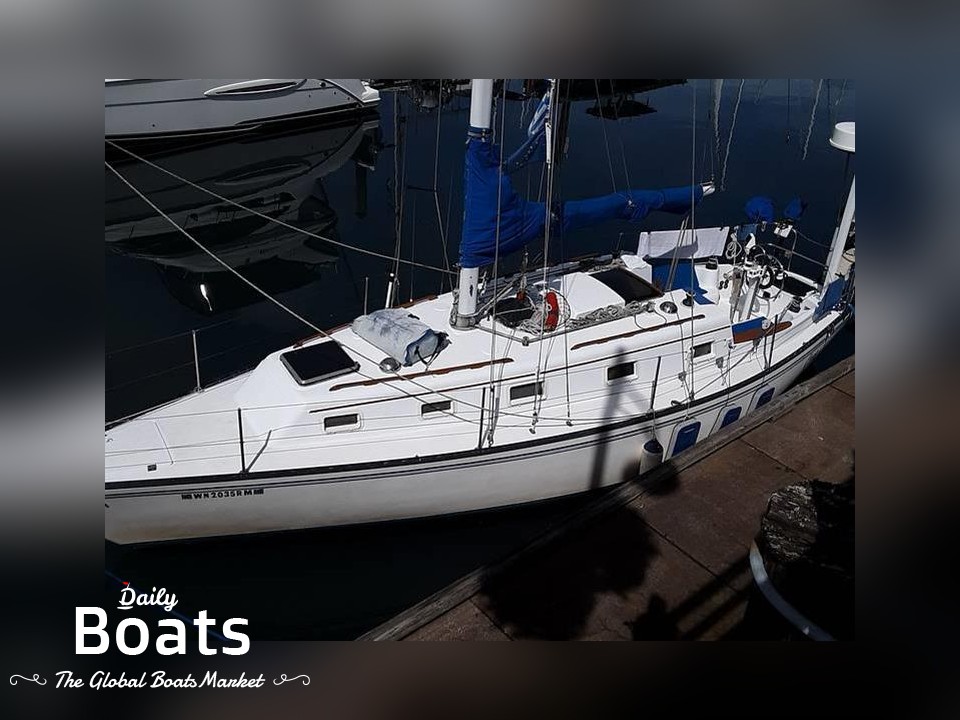 1981 Hunter 33 à vendre. Voir le prix, les photos et Acheter 1981 Hunter 33 #407882