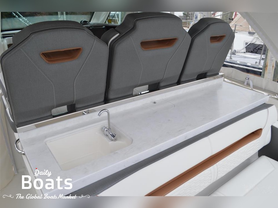 2021 Tiara Yachts 3400 Ls for sale. View price, photos and Buy 2021 ...