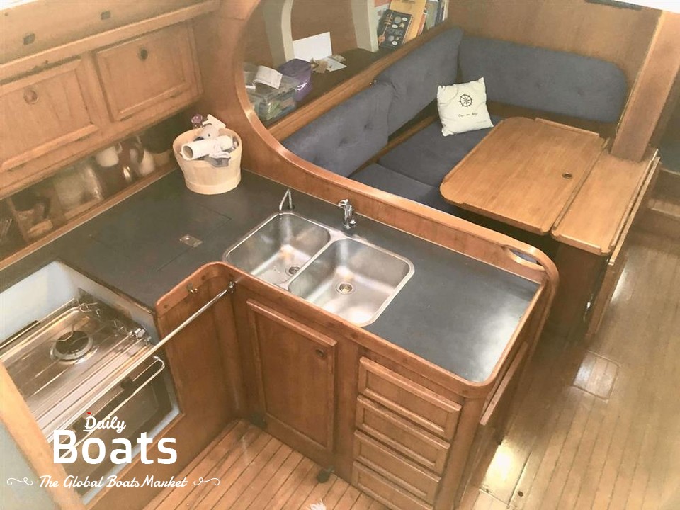 1987 Jeanneau Sun Legend 41 for sale. View price, photos and Buy 1987 ...