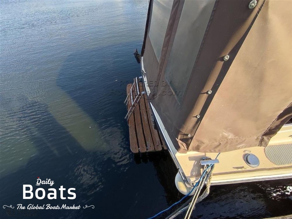 1978 Freeman 33 Sedan for sale. View price, photos and Buy 1978 Freeman ...