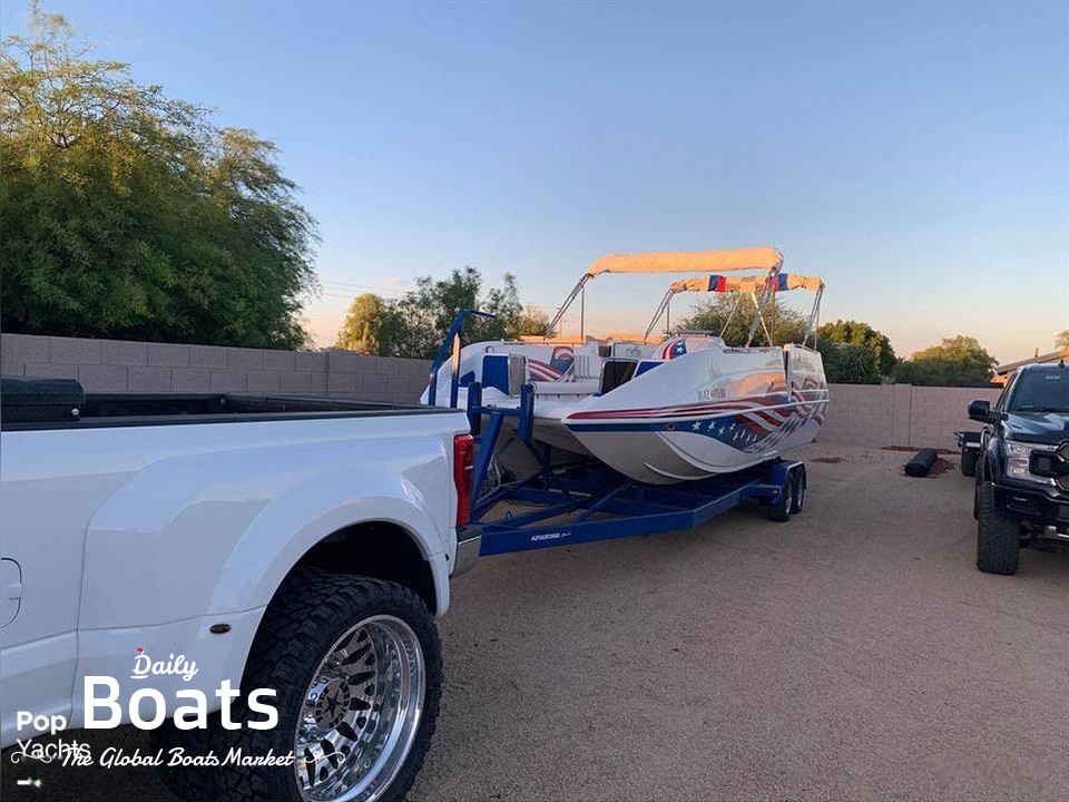 2003 Advantage 28 Party Cat for sale. View price, photos and Buy 2003 ...