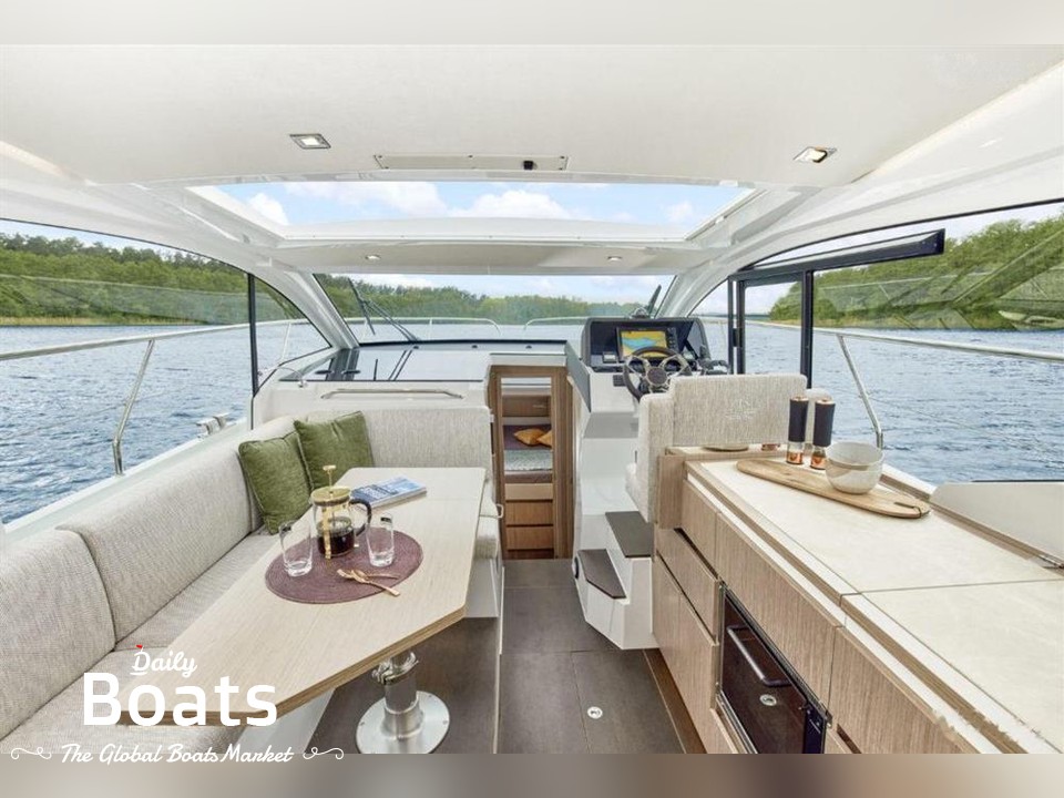 2023 Sealine C335 for sale. View price, photos and Buy 2023 Sealine ...