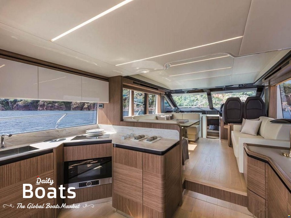 2016 Absolute 52 Fly for sale. View price, photos and Buy 2016 Absolute ...