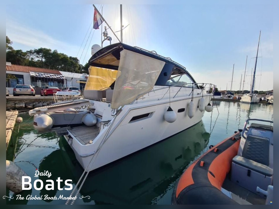 2009 Sealine Sc35 for sale. View price, photos and Buy 2009 Sealine ...