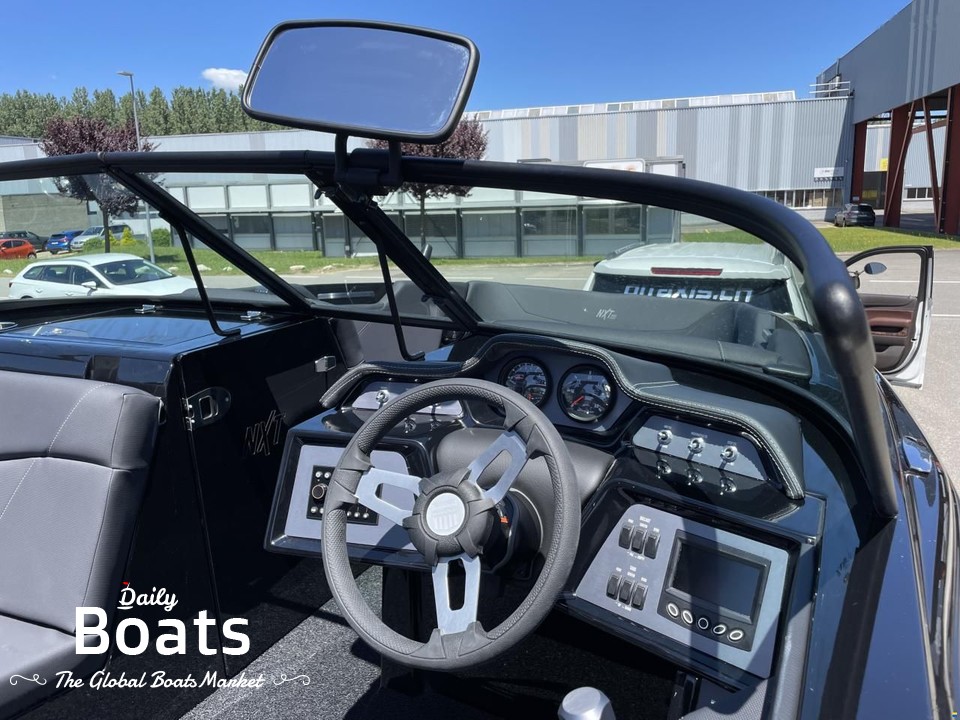 2022 MasterCraft Nxt24 - All Black Edition for sale. View price, photos ...