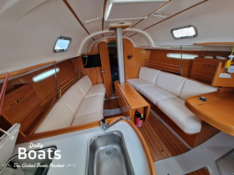 2005 Bénéteau First 31.7 for sale. View price, photos and Buy 2005 ...
