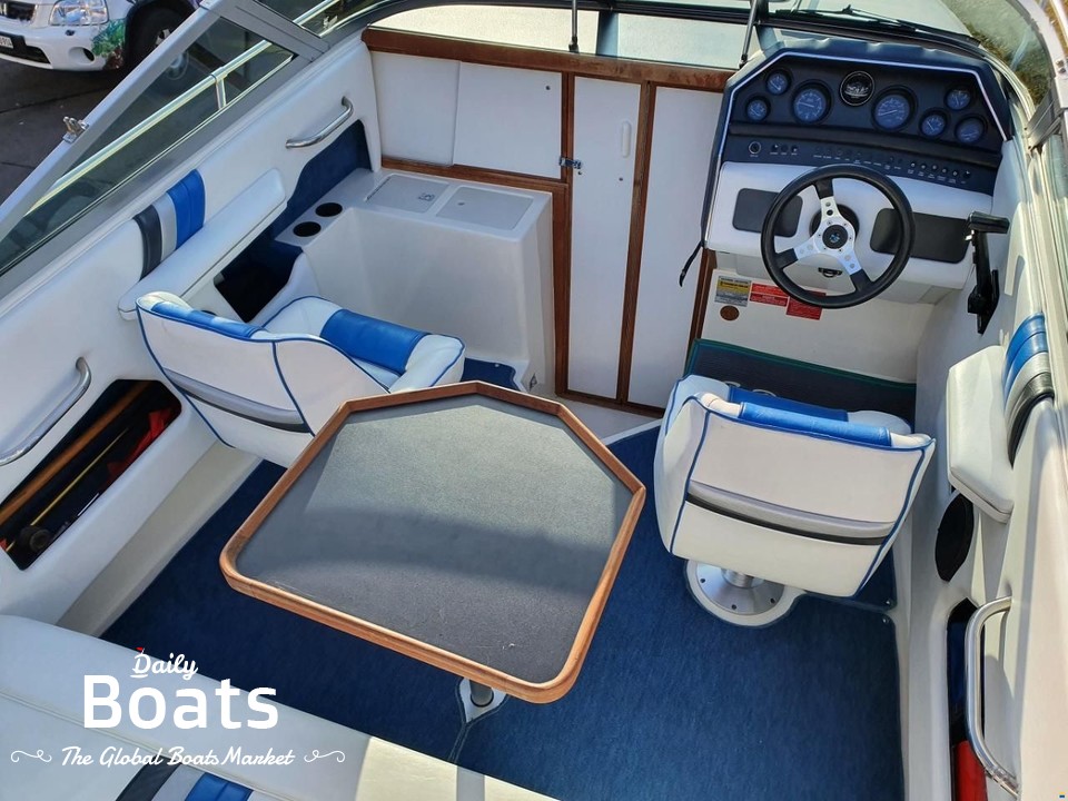 1992 Sea Ray 230 Cuddy Cabin for sale. View price, photos and Buy 1992 ...