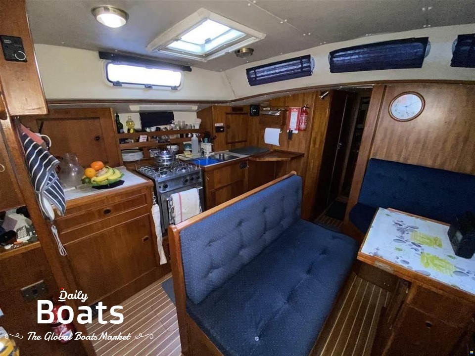 1993 Trident Warrior 40 for sale. View price, photos and Buy 1993 ...